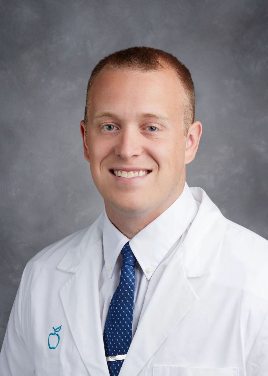 Weekend Doctor: The benefits of getting a joint replacement | Ada Icon