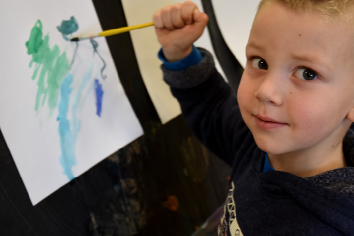 Artist at work | Ada Icon