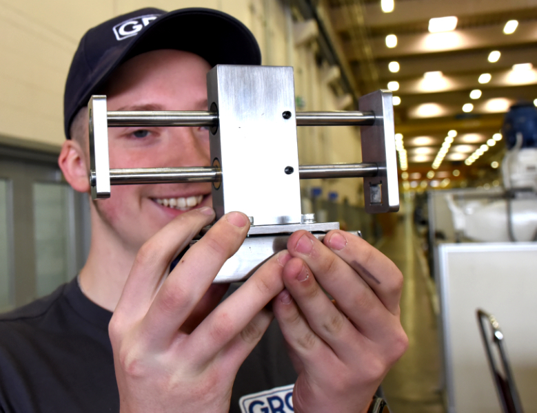 Okuly in GROB apprenticeship program | Ada Icon