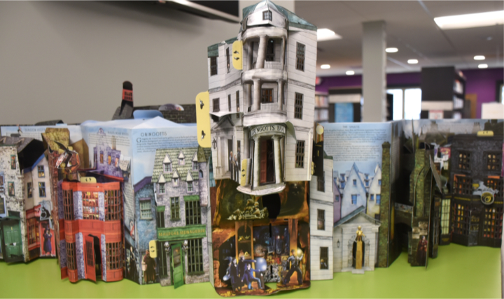 Guess who is at the library? | Ada Icon