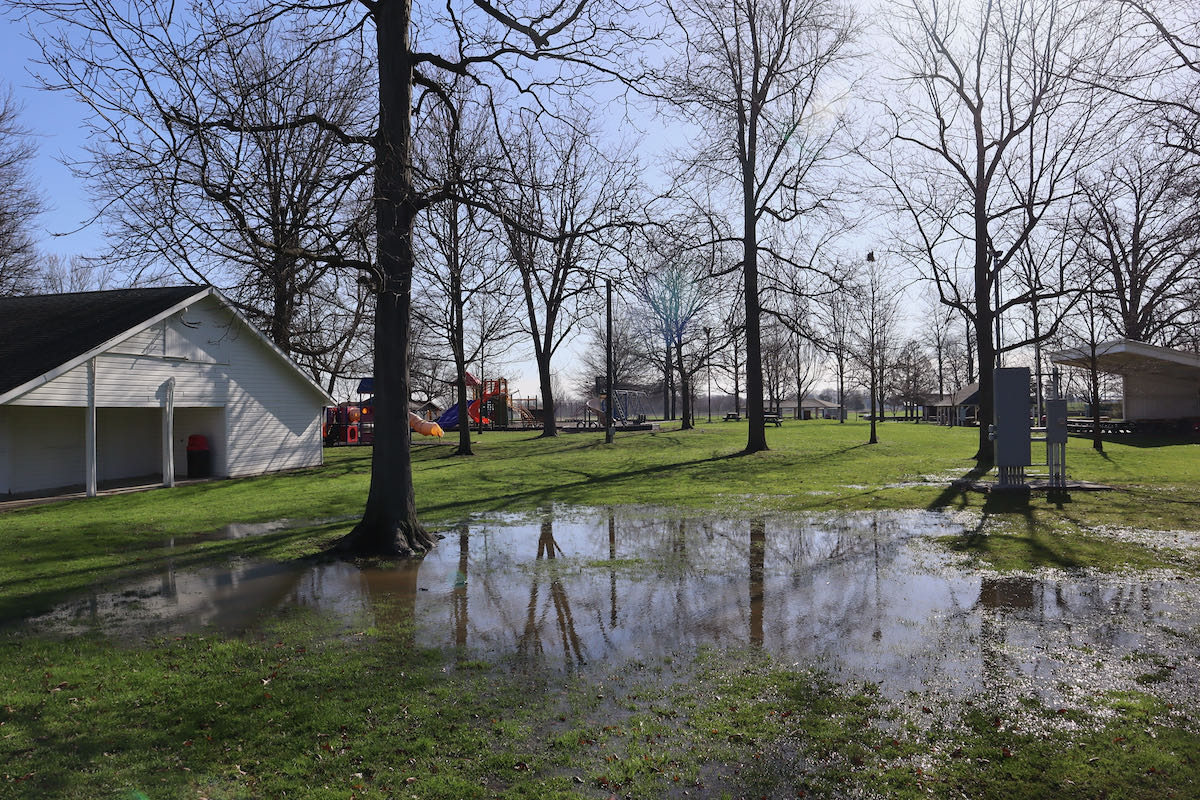 Soggy toes at Ada park | Ada Icon